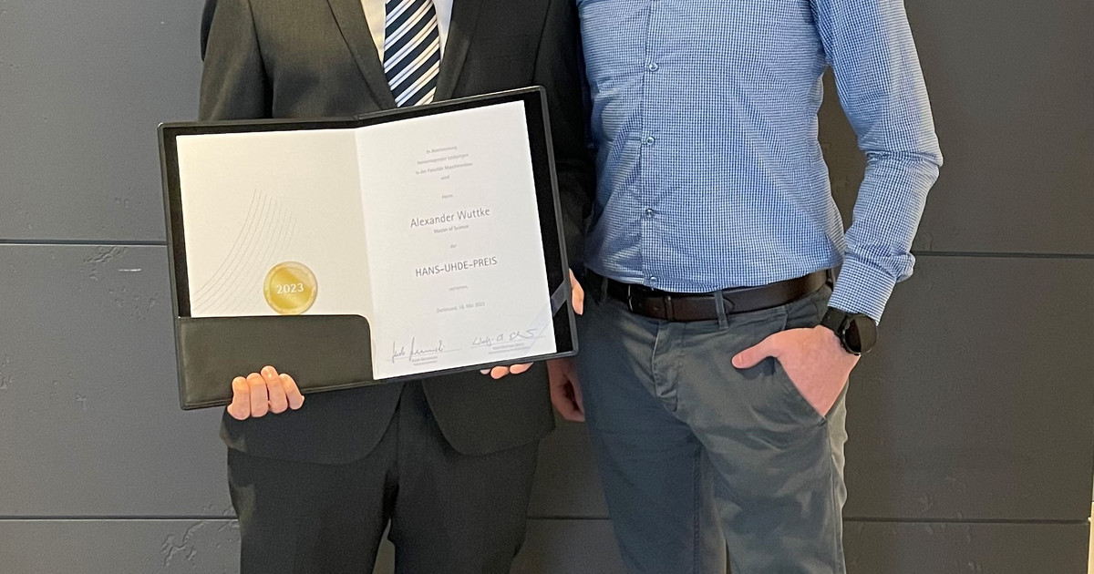 Alexander Wuttke honored for outstanding thesis with the Hans Uhde ...